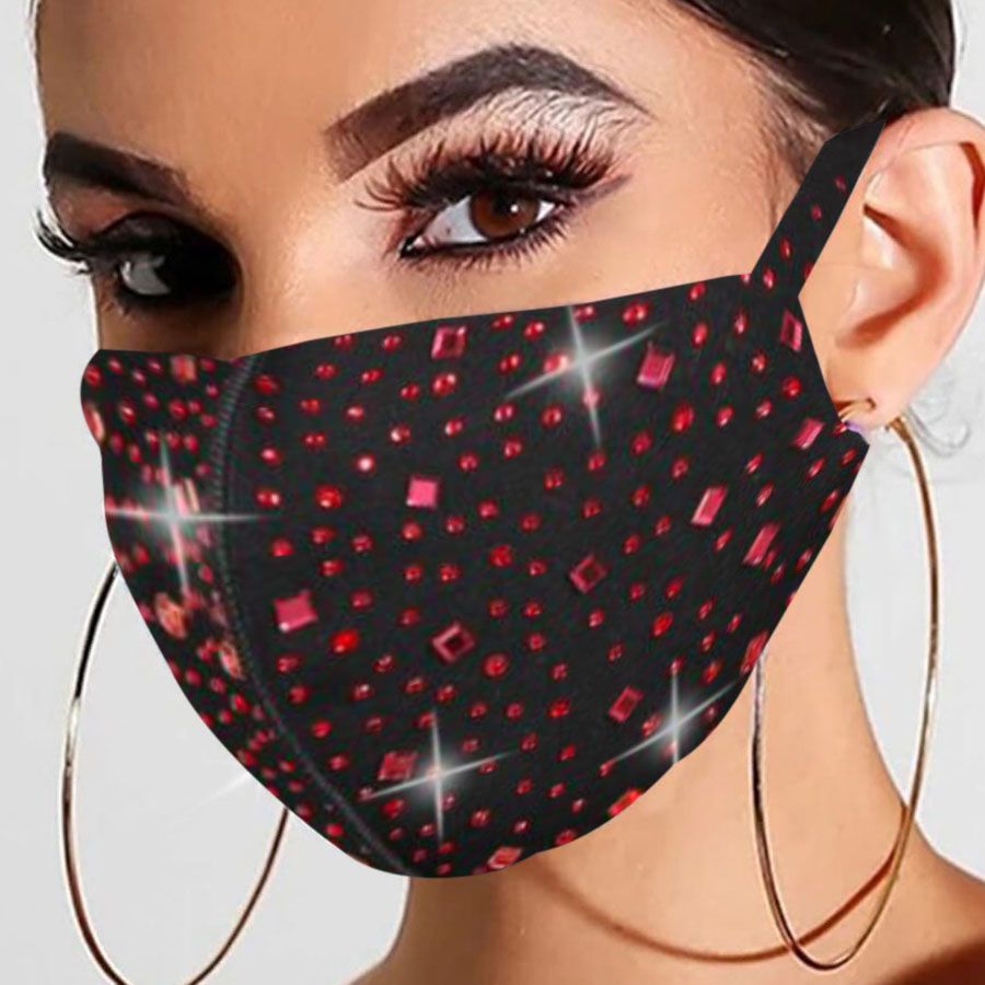 LW COTTON Casual Rivet Decoration Red Face Mask Sale | LovelyWholesale