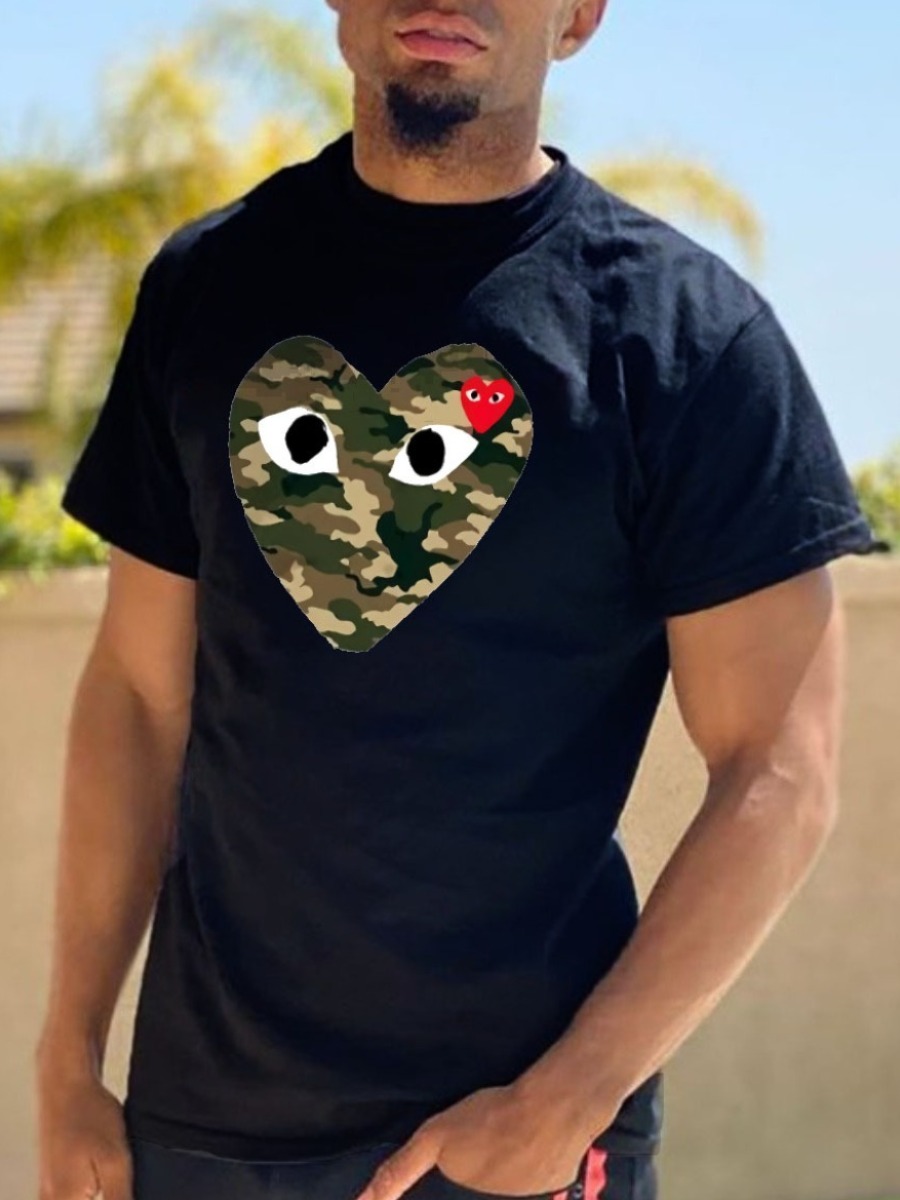 LW Men Camo Heart Eye Print T-shirt Sale | LovelyWholesale